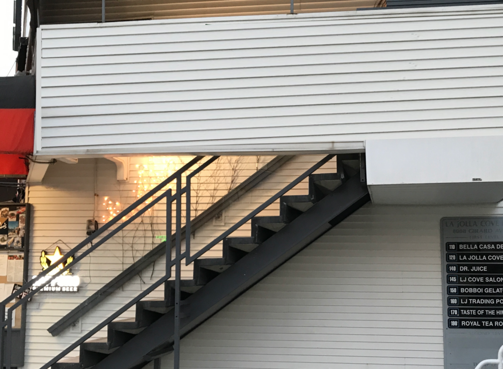 Business Sign Removal in San Diego | Creative Juices Signage